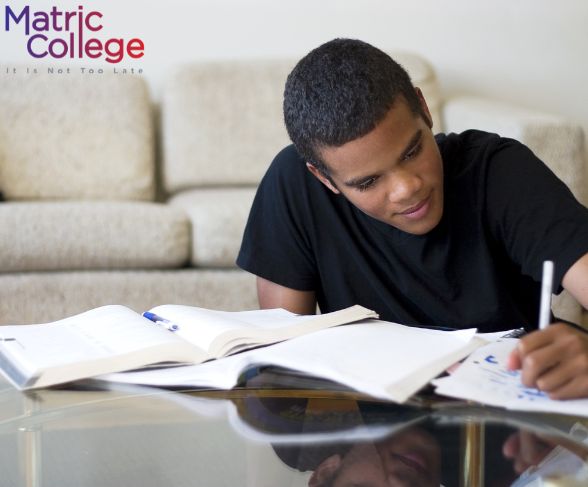 Pursuing Grade 12 Online: How Matric College Makes It Possible